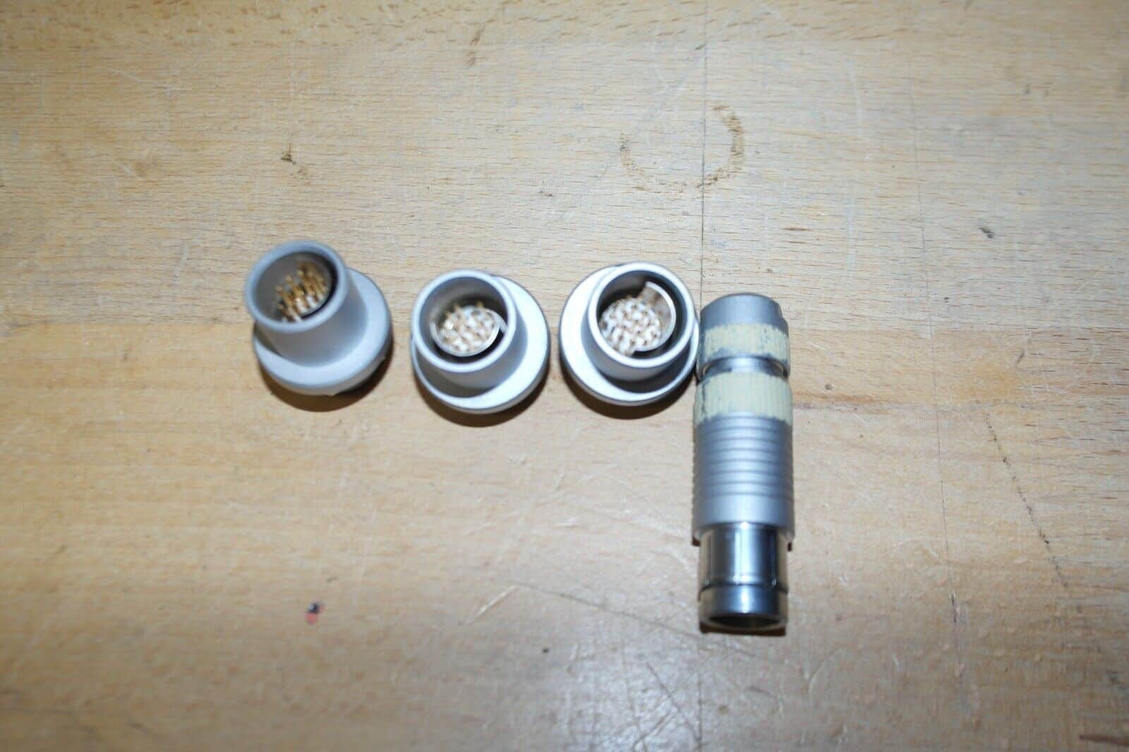 lot of lemo connectors male female chassis see pictures / most not used ...