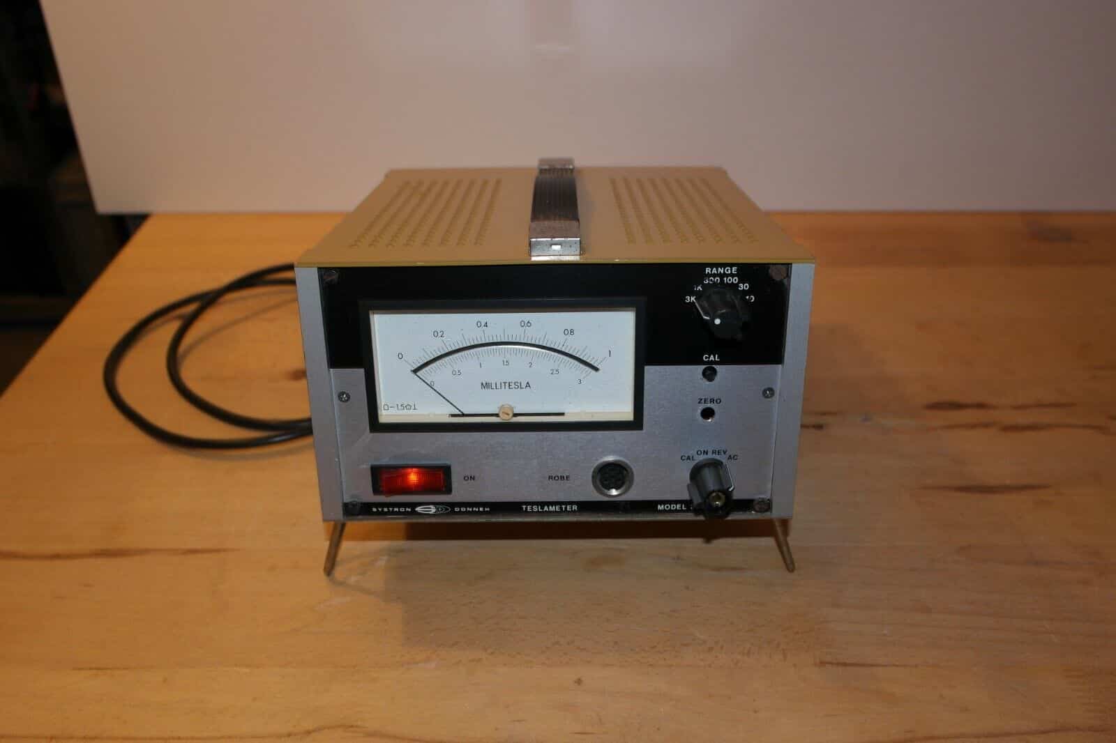 systron donner analog teslameter 3104 - TME Trading Company