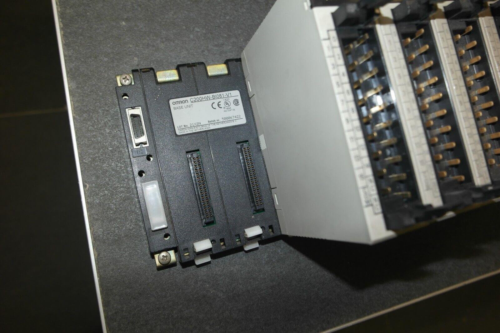 OMRON SYSMAC C200 PD024 OD212 ID212 c200hw base - TME Trading Company